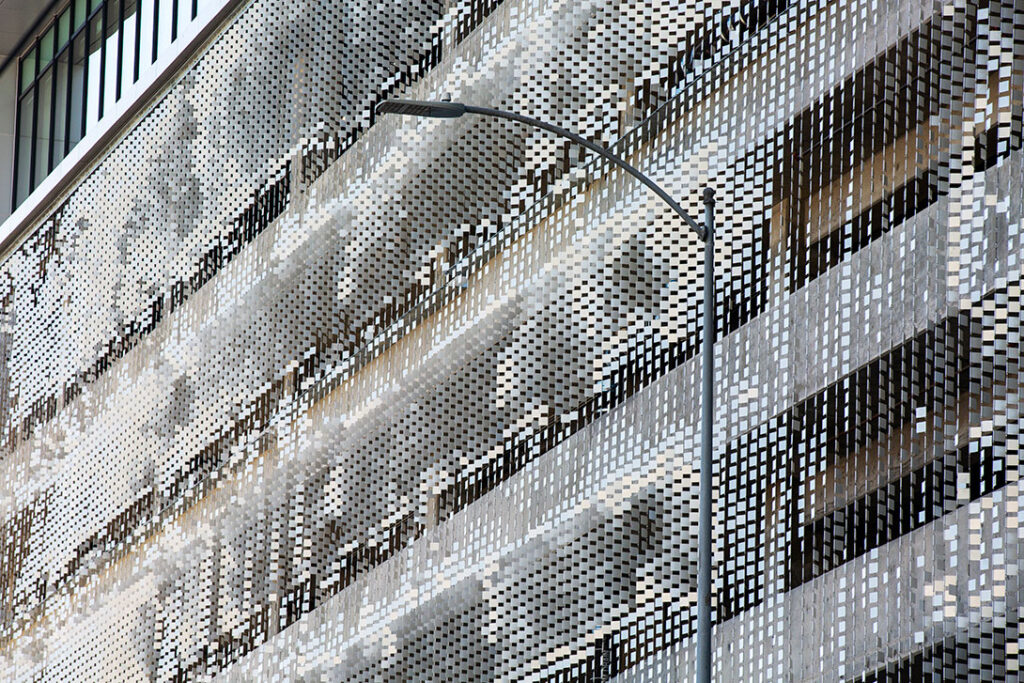 Circadian Wind – NED KAHN